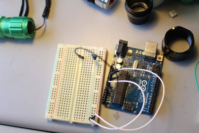 Arduino Touch Key Piano Example (BC548B) - joeybabcock.me